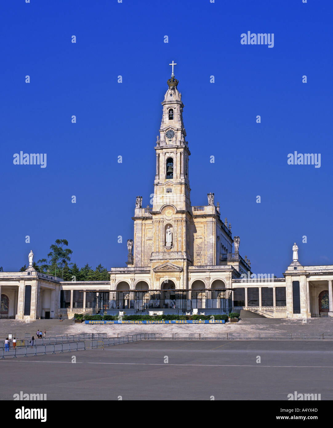 Plaza of fatima hi-res stock photography and images - Alamy