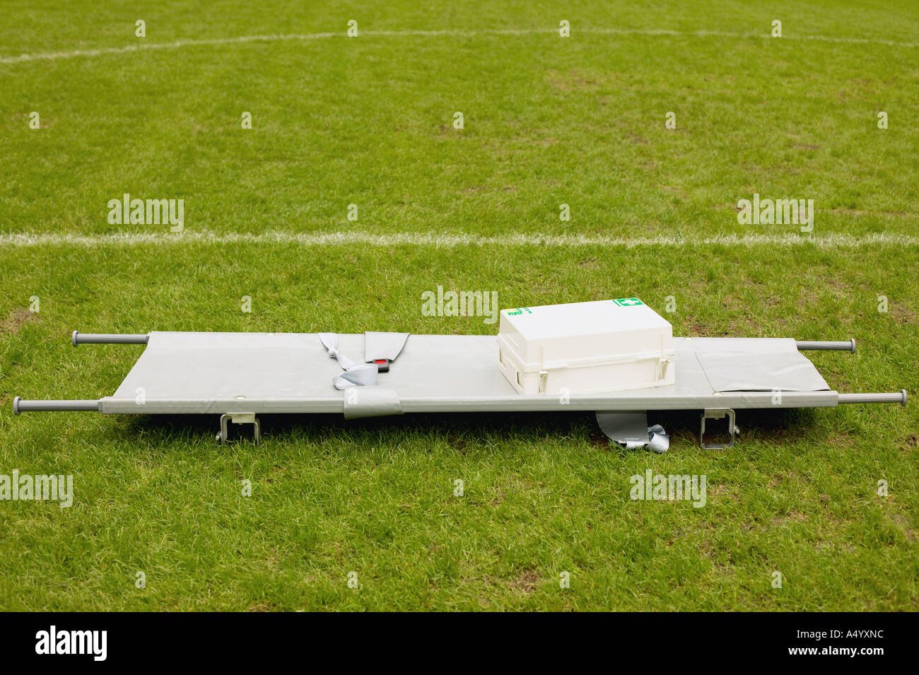 Stretcher on football pitch hi-res stock photography and images - Alamy