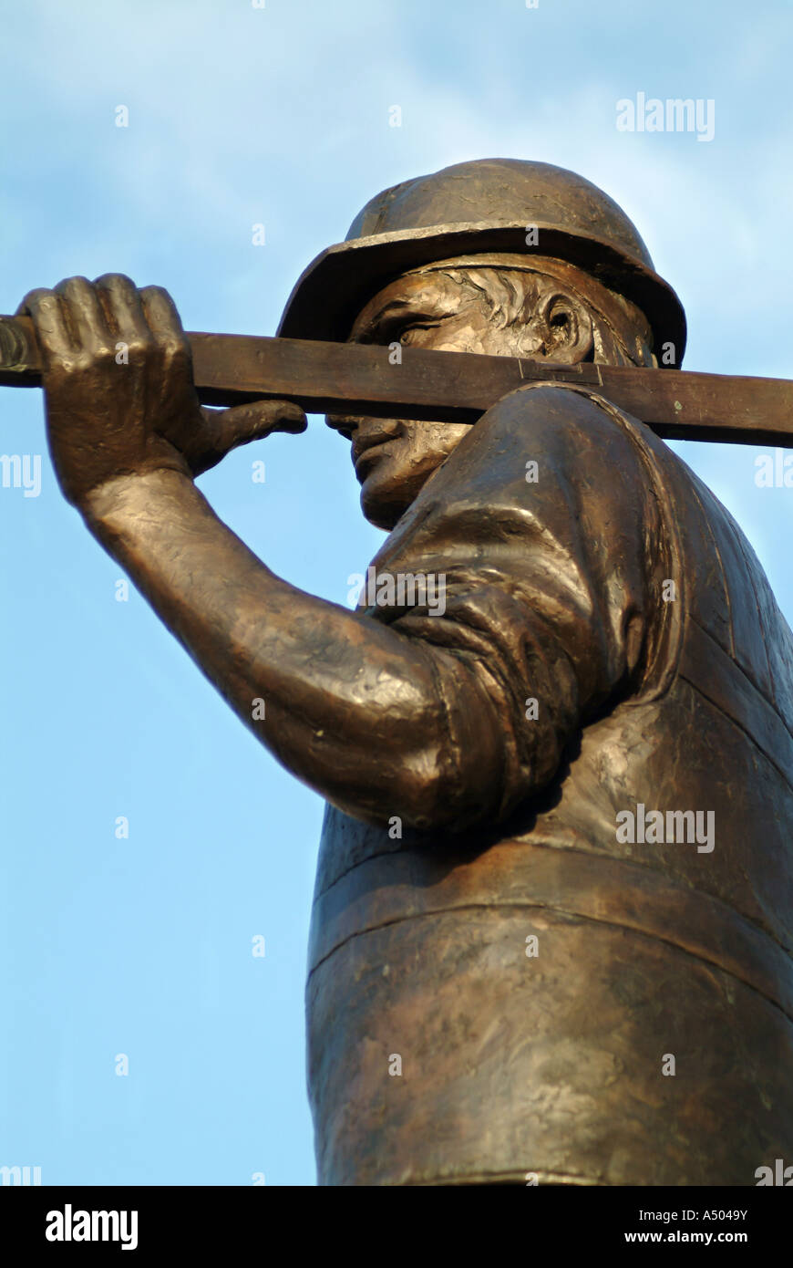 The Building Worker statue London Stock Photo - Alamy