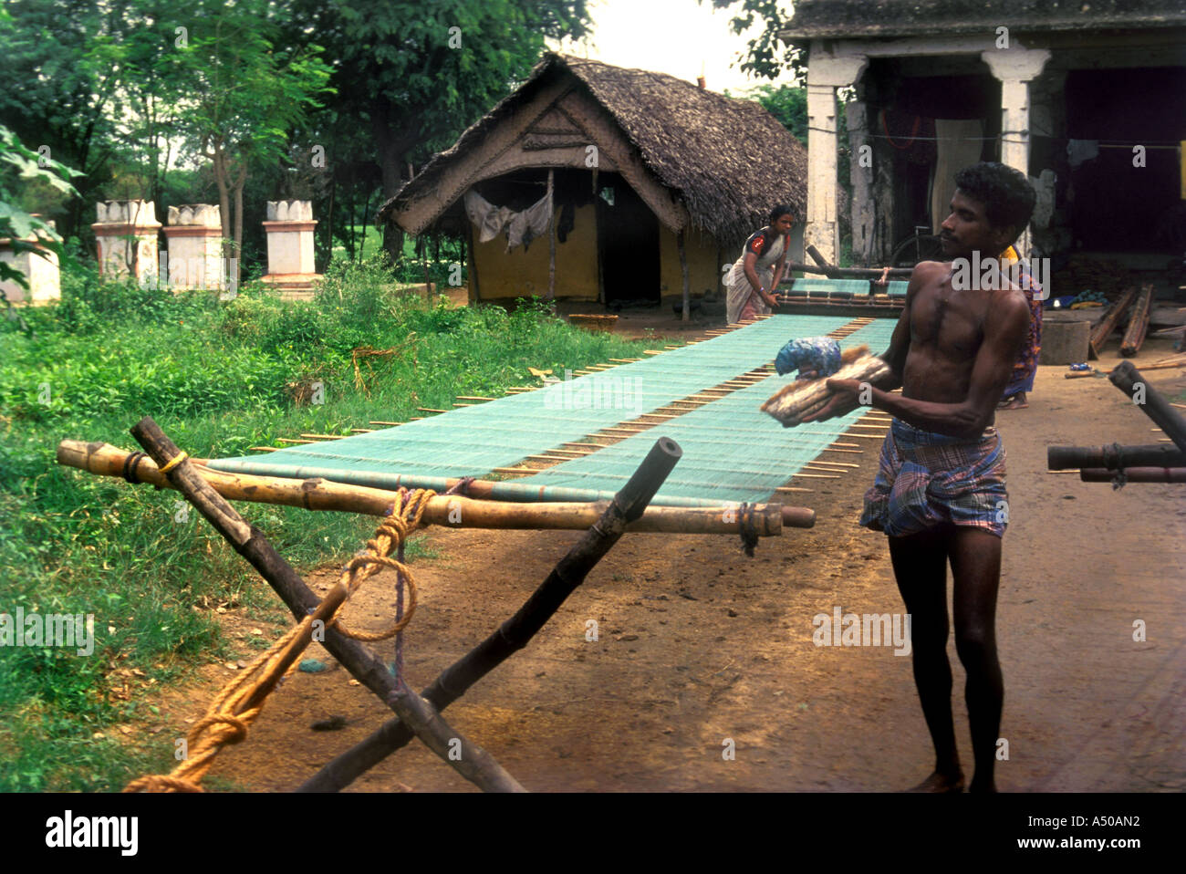 Warp yarn hi-res stock photography and images - Alamy