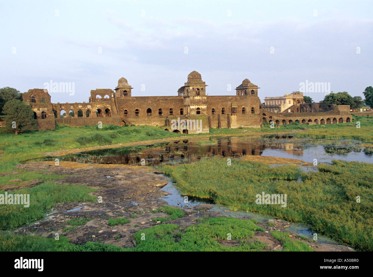 Jahaz Mahal Mandu Madhya Pradesh Stock Photo - Alamy
