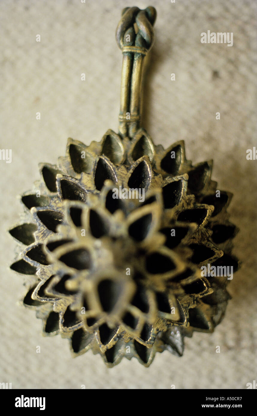 Lamp brass hi-res stock photography and images - Alamy