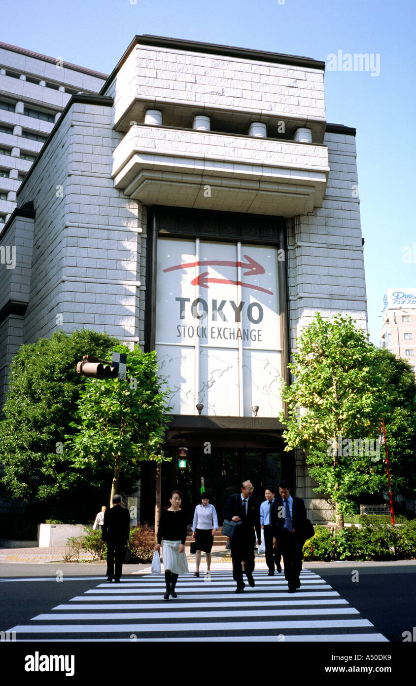 Japan office workers hi-res stock photography and images - Alamy
