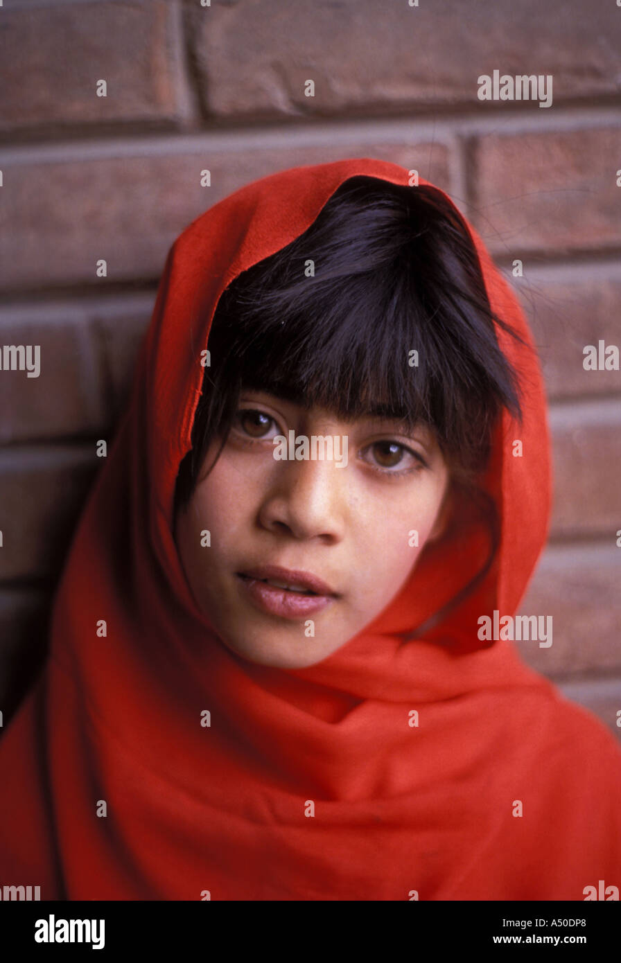 Kashmiri dress hi-res stock photography and images - Alamy