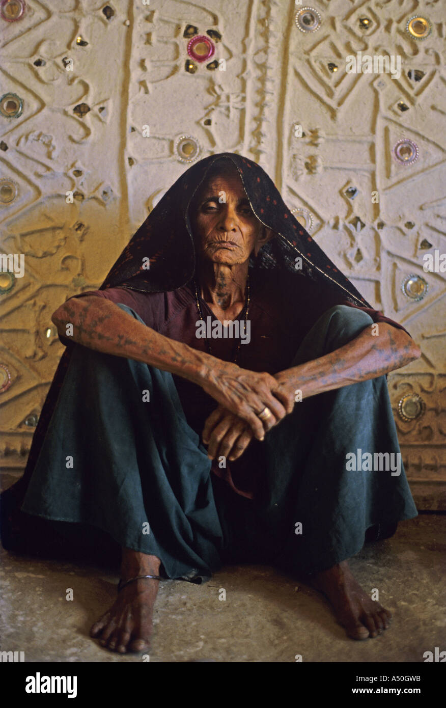 Rahari woman at Kutch in Gujarat India Stock Photo - Alamy