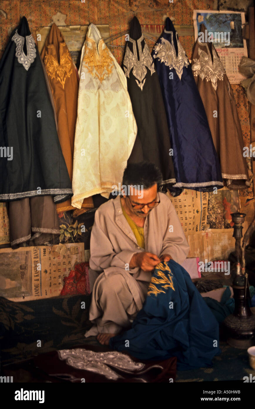 Embroidering cloth hi-res stock photography and images - Alamy