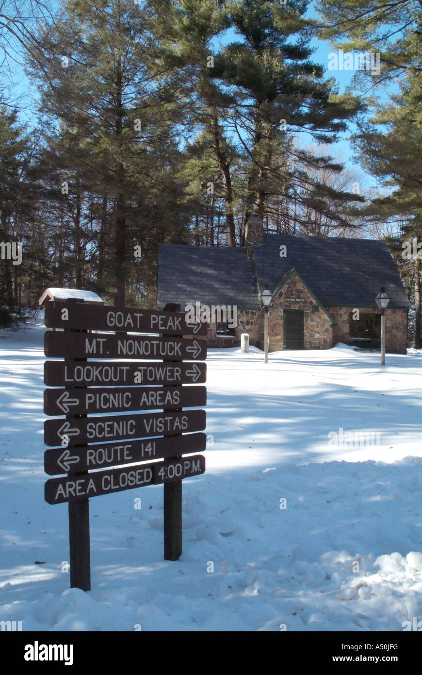 Massachusetts mount tom state reservation hi-res stock photography and ...
