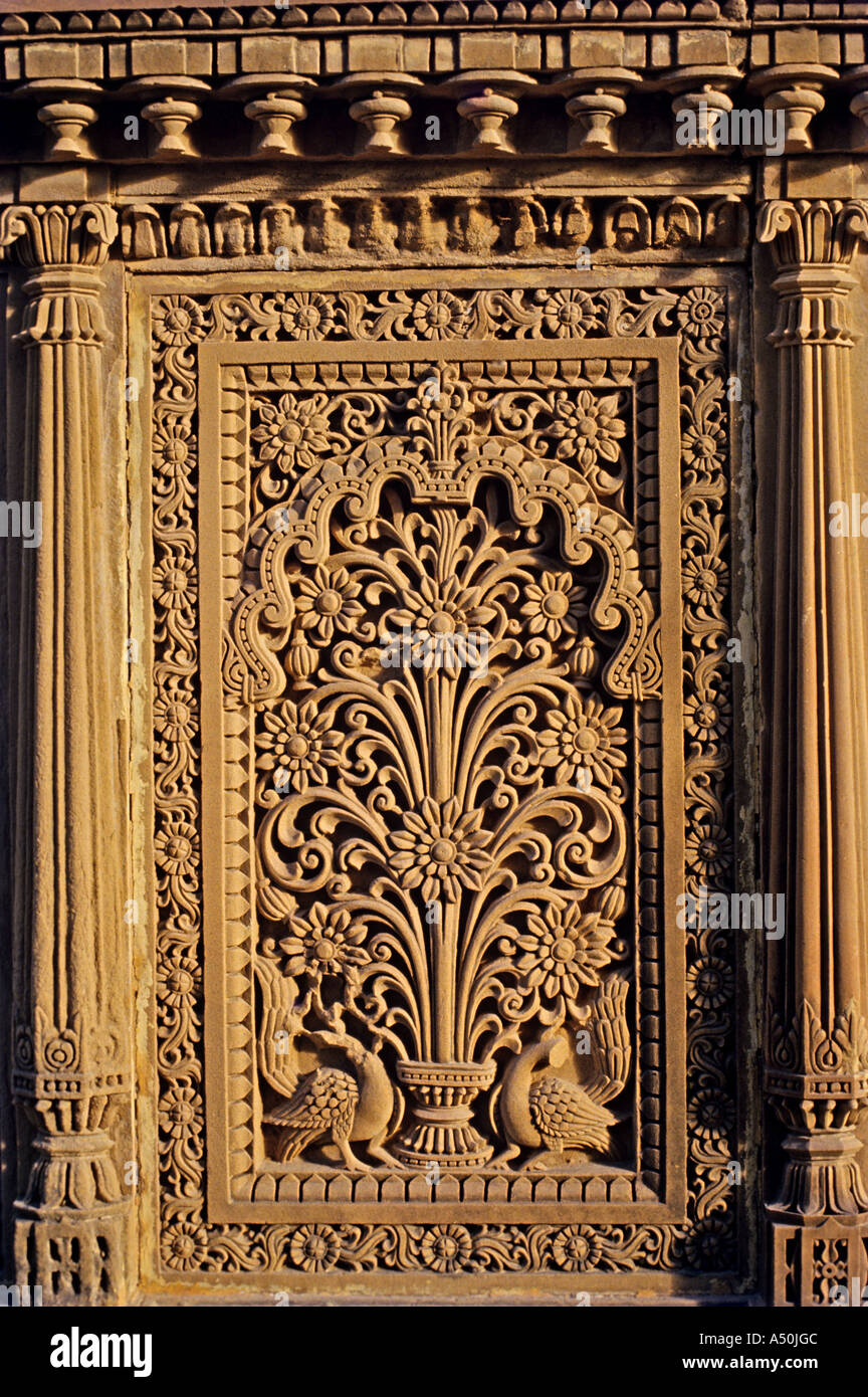 Intricate wall designs hi-res stock photography and images - Alamy