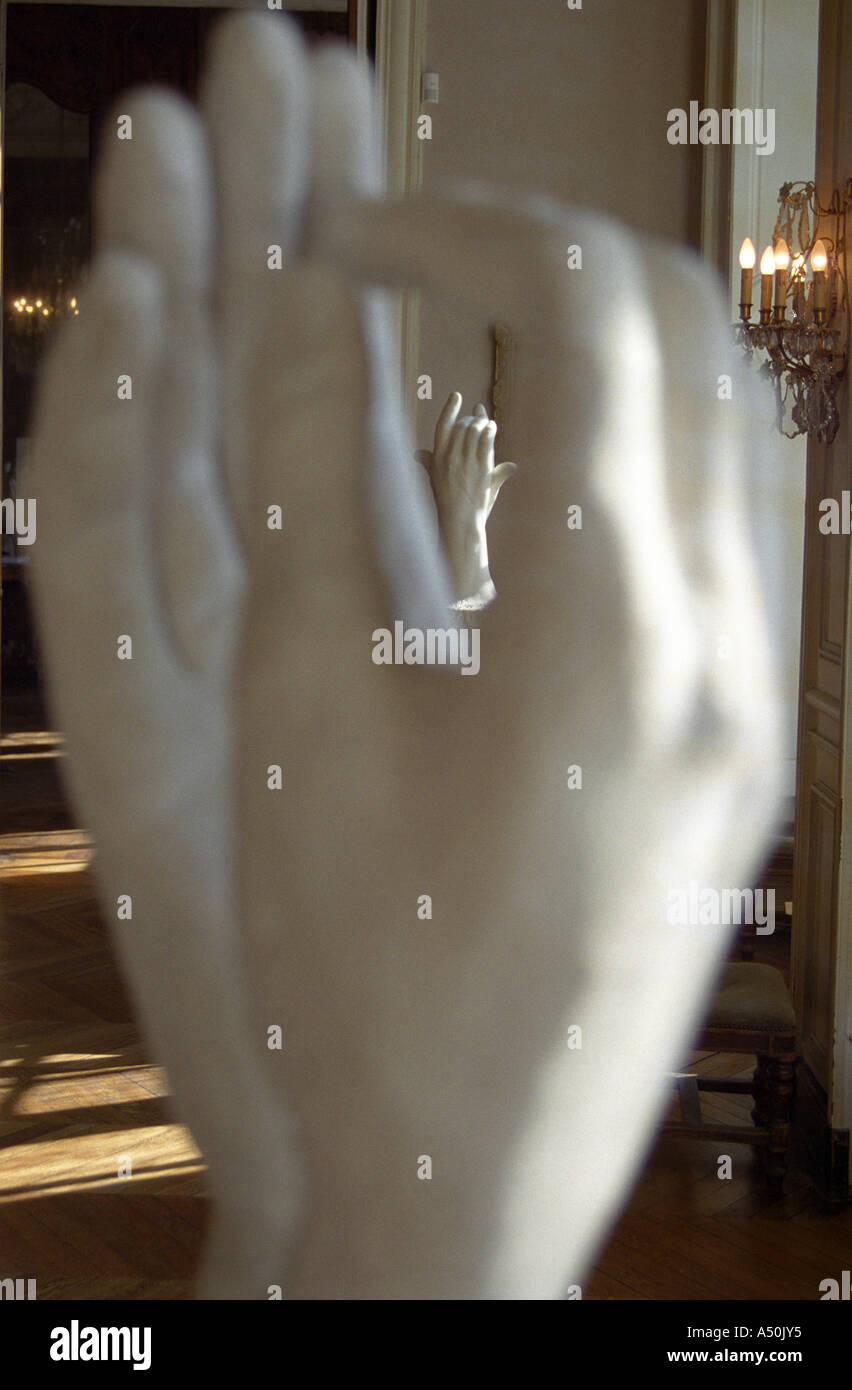 Rodin hands hi-res stock photography and images - Alamy