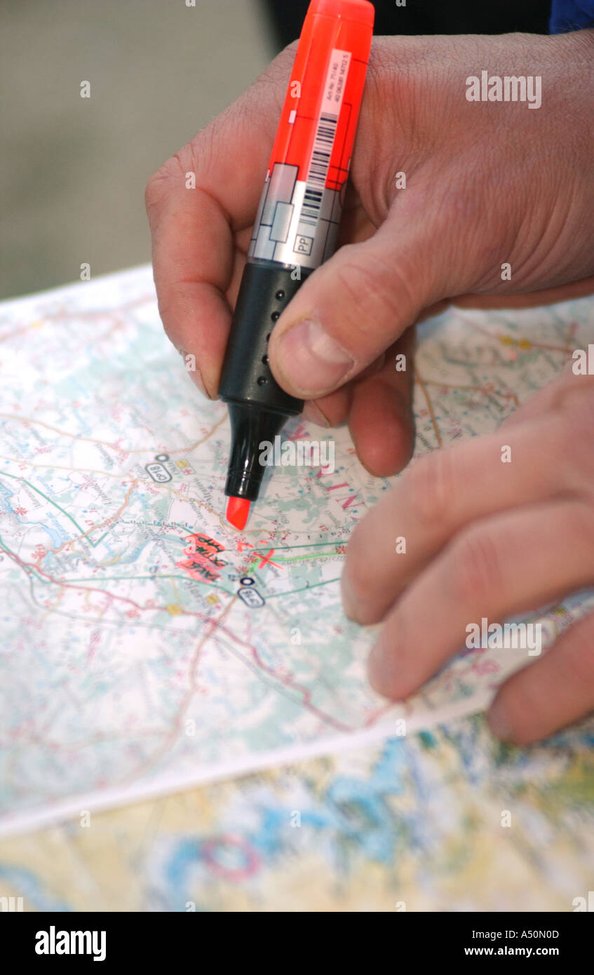 marking way on map Stock Photo - Alamy