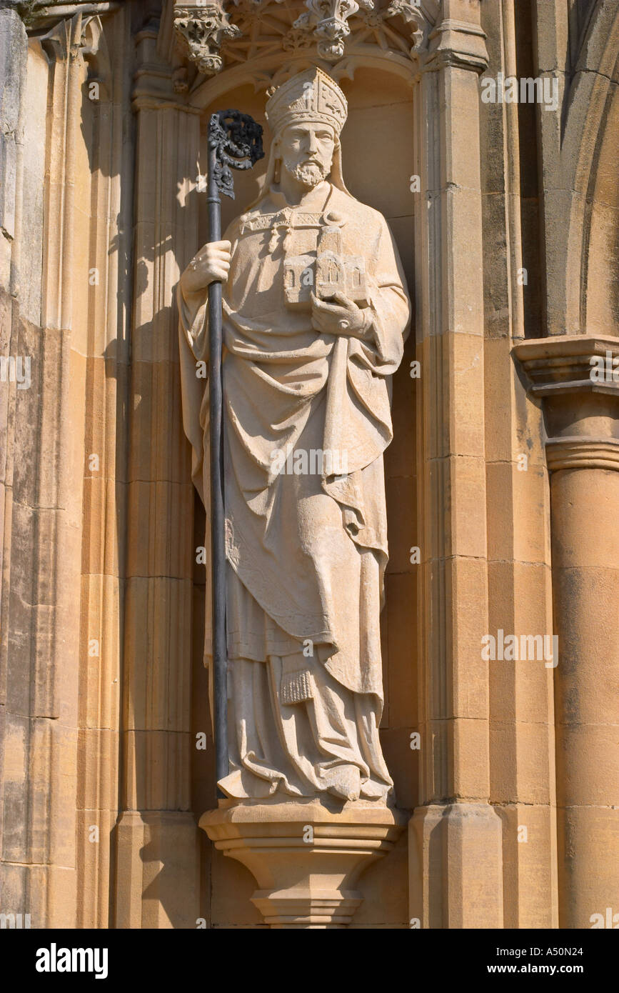 Statue at the South Porch entrance to Gloucester Cathedral ...