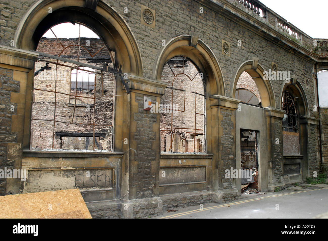 The Corn Exchange and old town hall in Swindon damaged by arsonists ...
