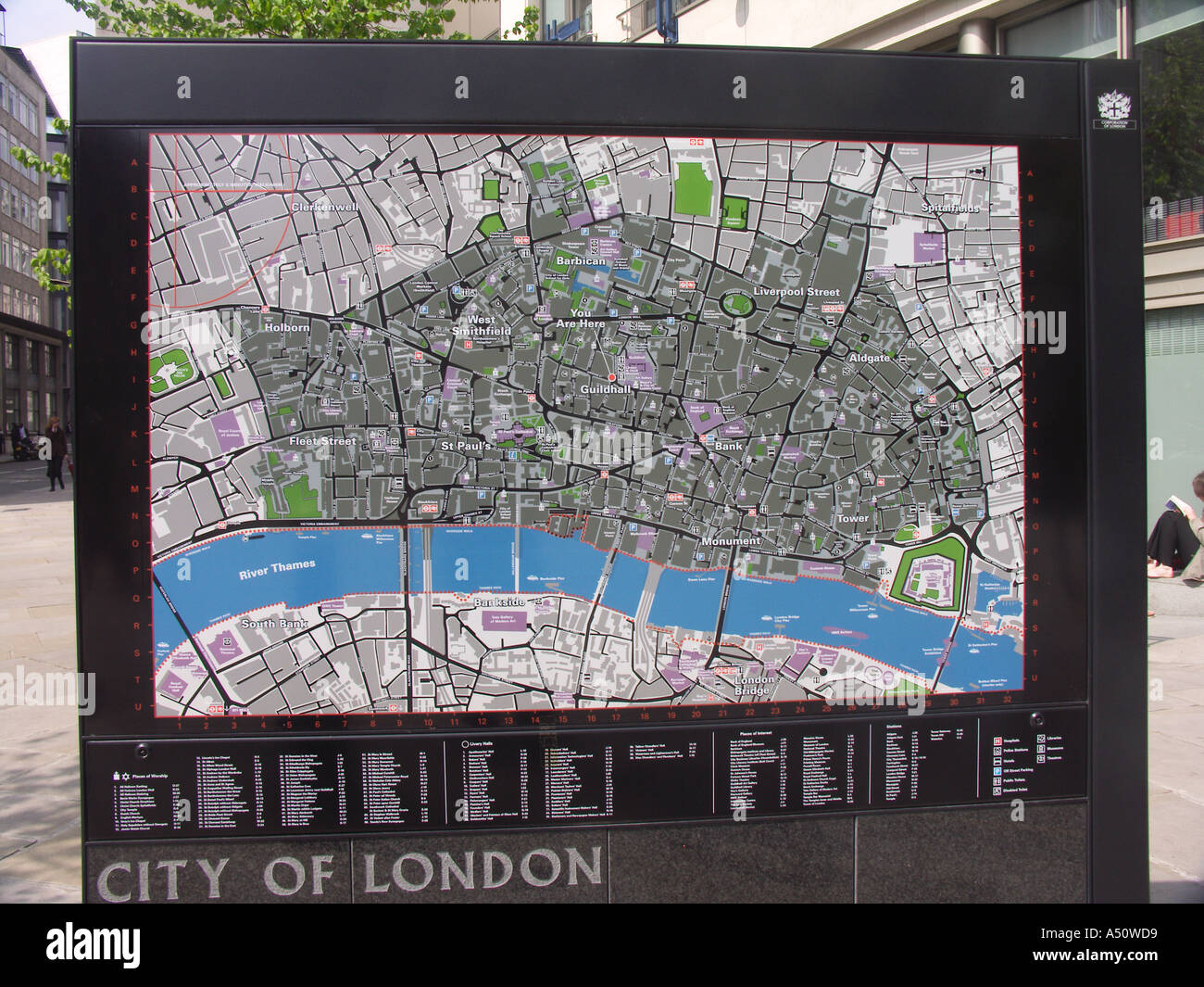 Map of london with landmarks hi-res stock photography and images - Alamy