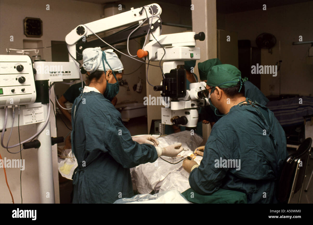 Surgery operation theatre hi-res stock photography and images - Alamy