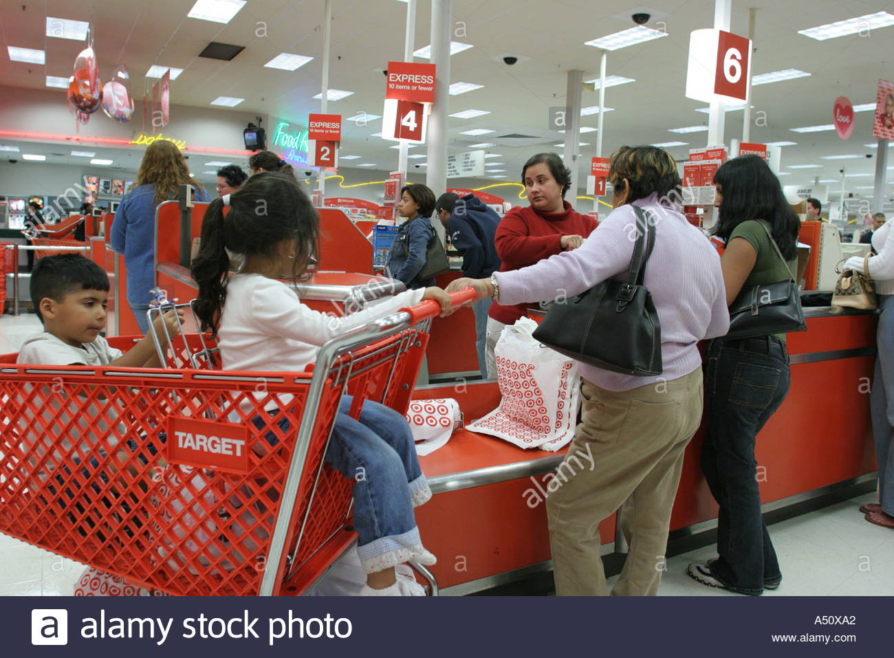 Cashier's Check High Resolution Stock Photography and Images - Alamy