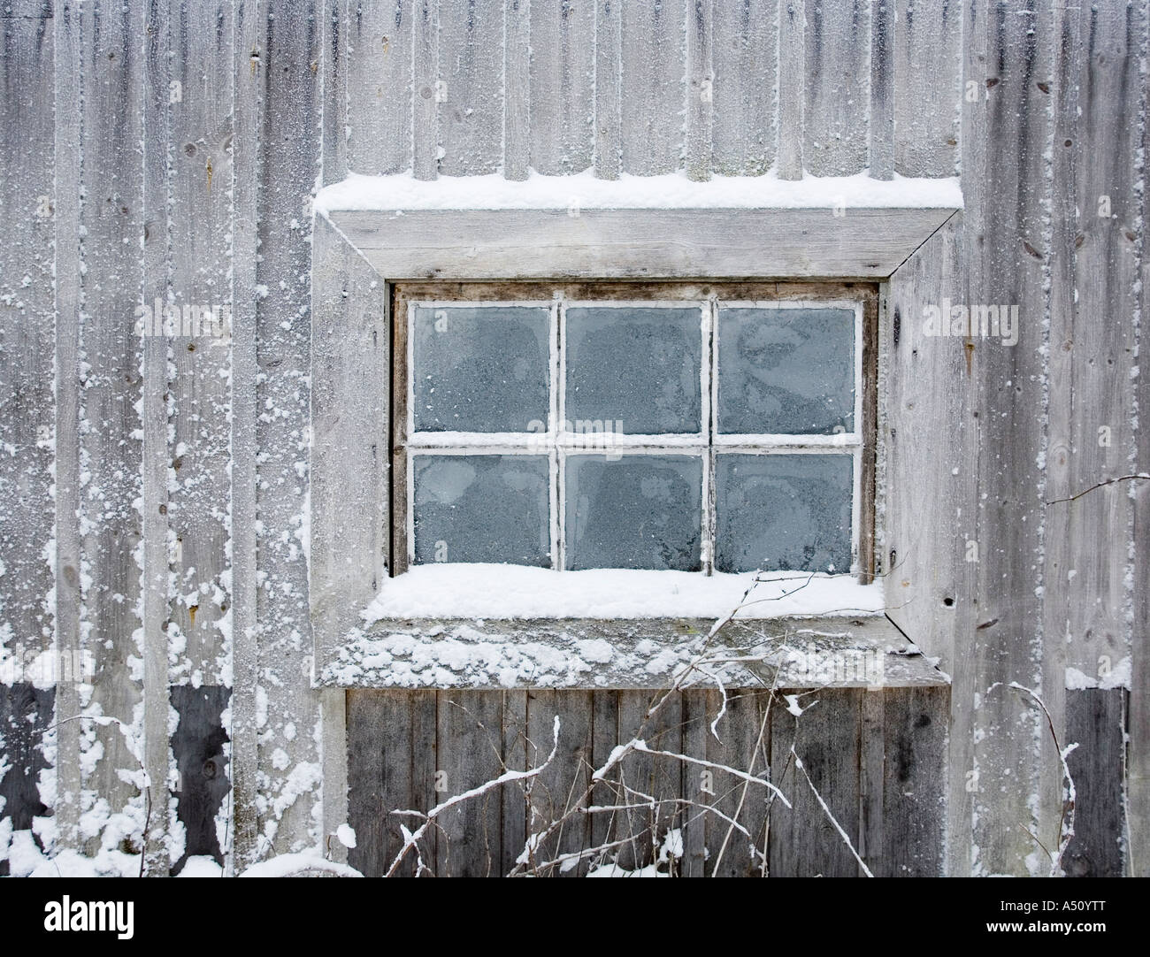 Frosty windows home hi-res stock photography and images - Alamy
