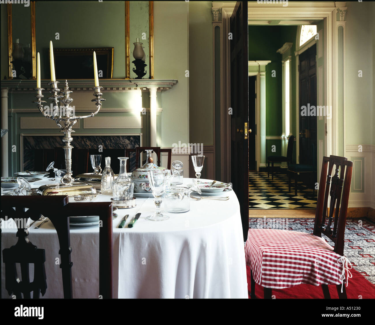 At mansion house the dinner hi-res stock photography and images - Alamy