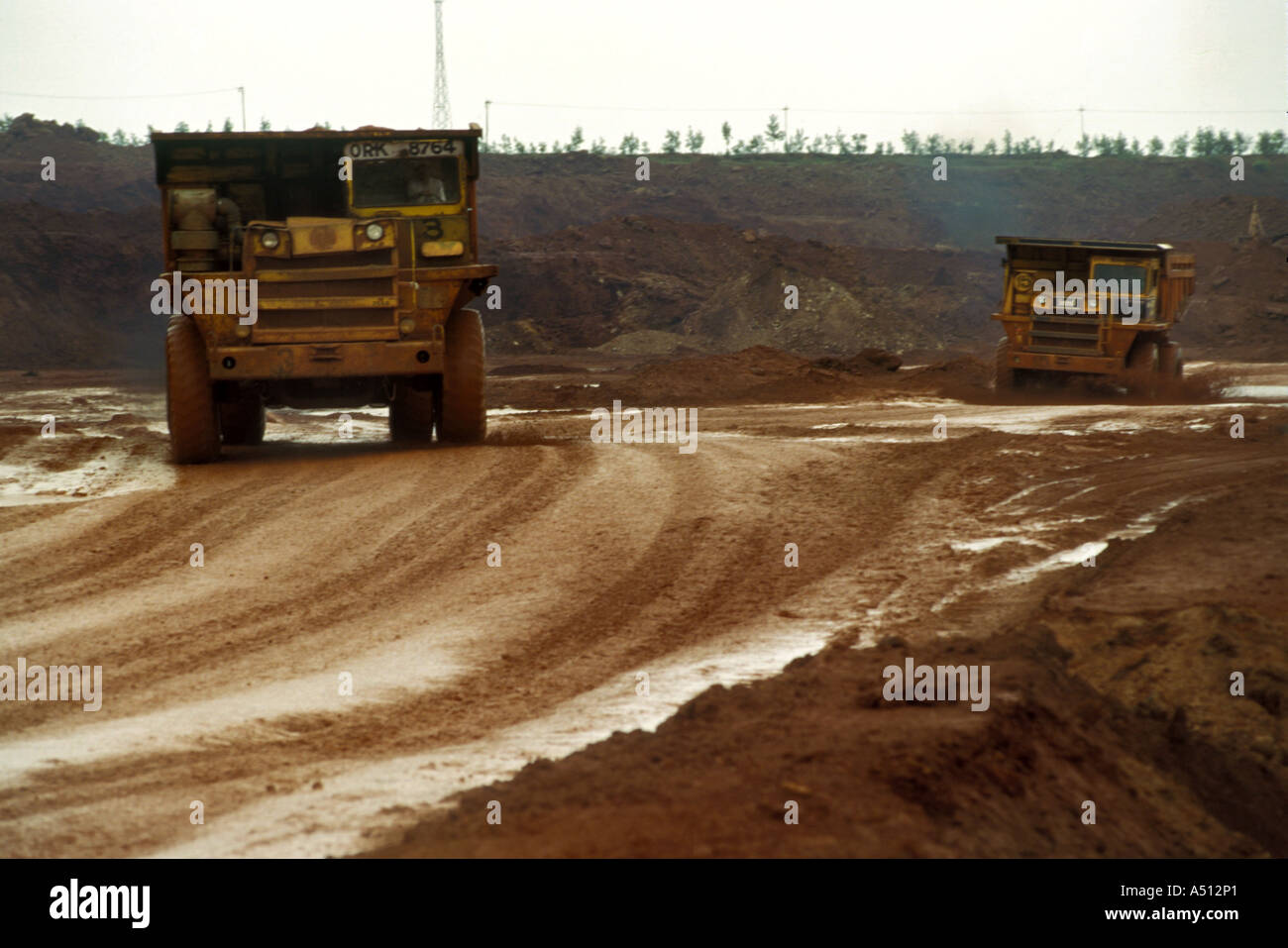 Bauxite mine india hi-res stock photography and images - Alamy