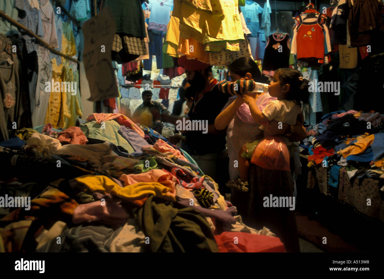 Lajpat nagar market delhi hi-res stock photography and images - Alamy