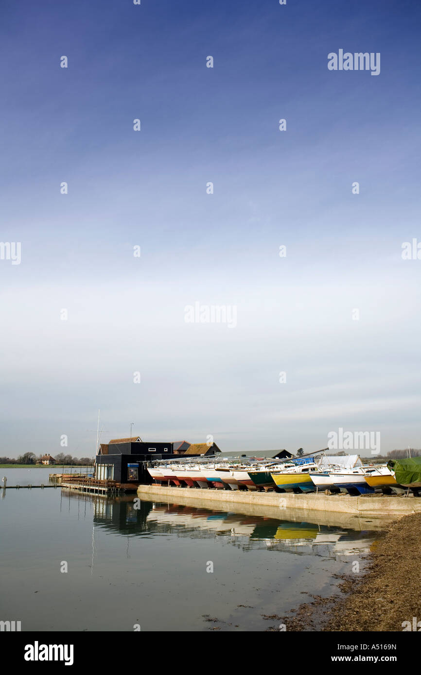 Dell quay yacht hi-res stock photography and images - Alamy