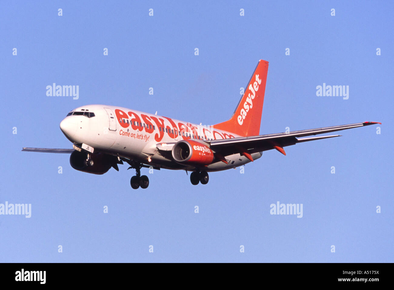 Boeing 737 operated by Easyjet approaching Luton Airport, UK Stock ...