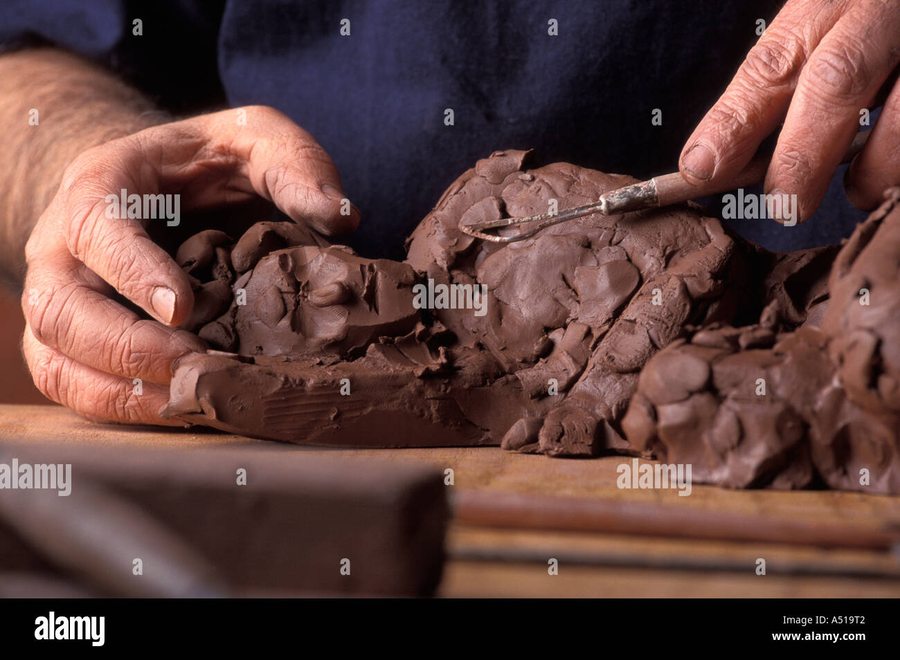 Close up sculptor creating sculpture hi-res stock photography and ...