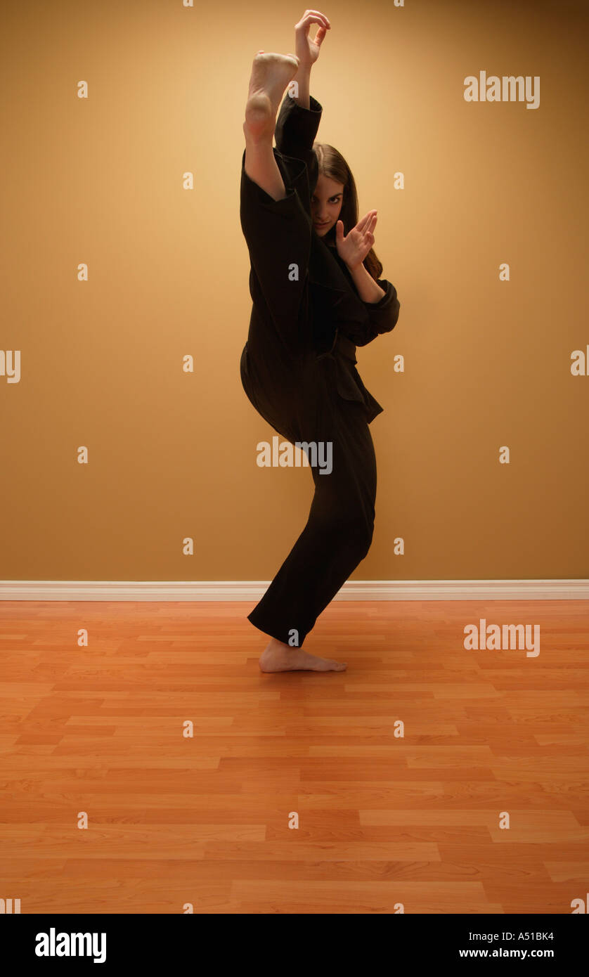 Karate front kick hi-res stock photography and images - Alamy