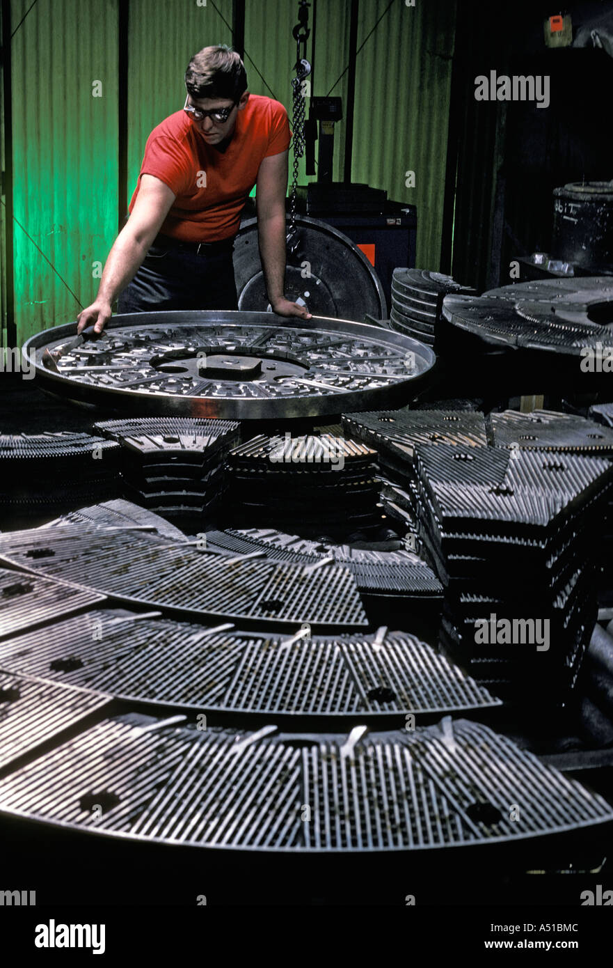 Workman industry factory foundry hi-res stock photography and images ...