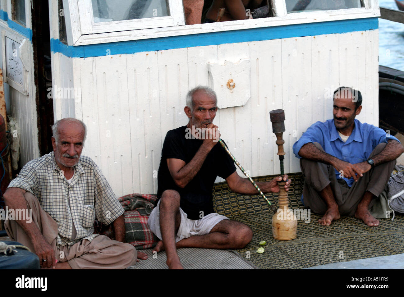 Uae dubai shisha pipe smoking hi-res stock photography and images - Alamy