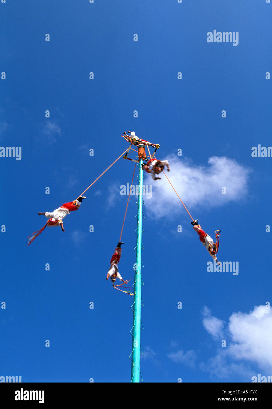 Mayan pole dancers hi-res stock photography and images - Alamy