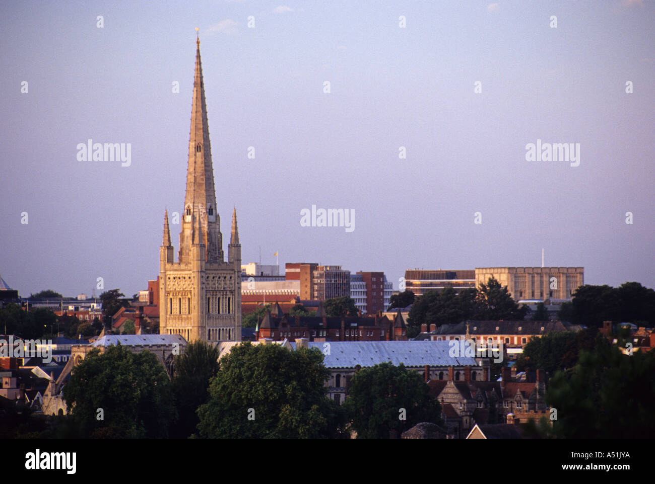 Norwich city cathedral castle hi-res stock photography and images - Alamy