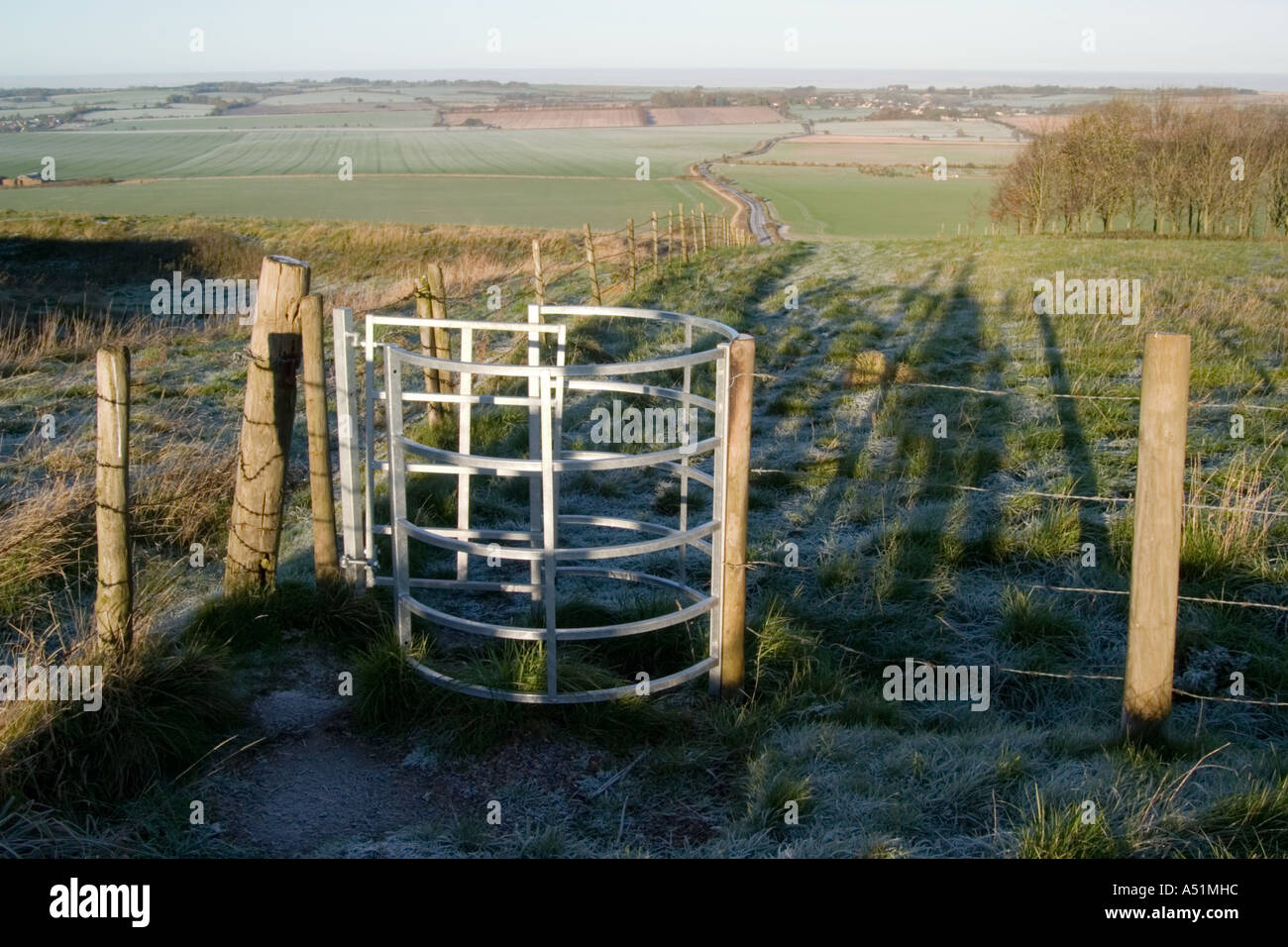 Barbury Castle Ridgeway High Resolution Stock Photography and Images ...