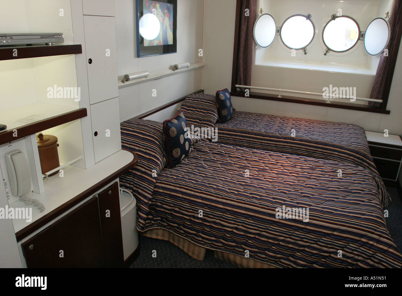 Florida Port Everglades,Windstar Cruises,inflight,passenger cabin,Wind ...