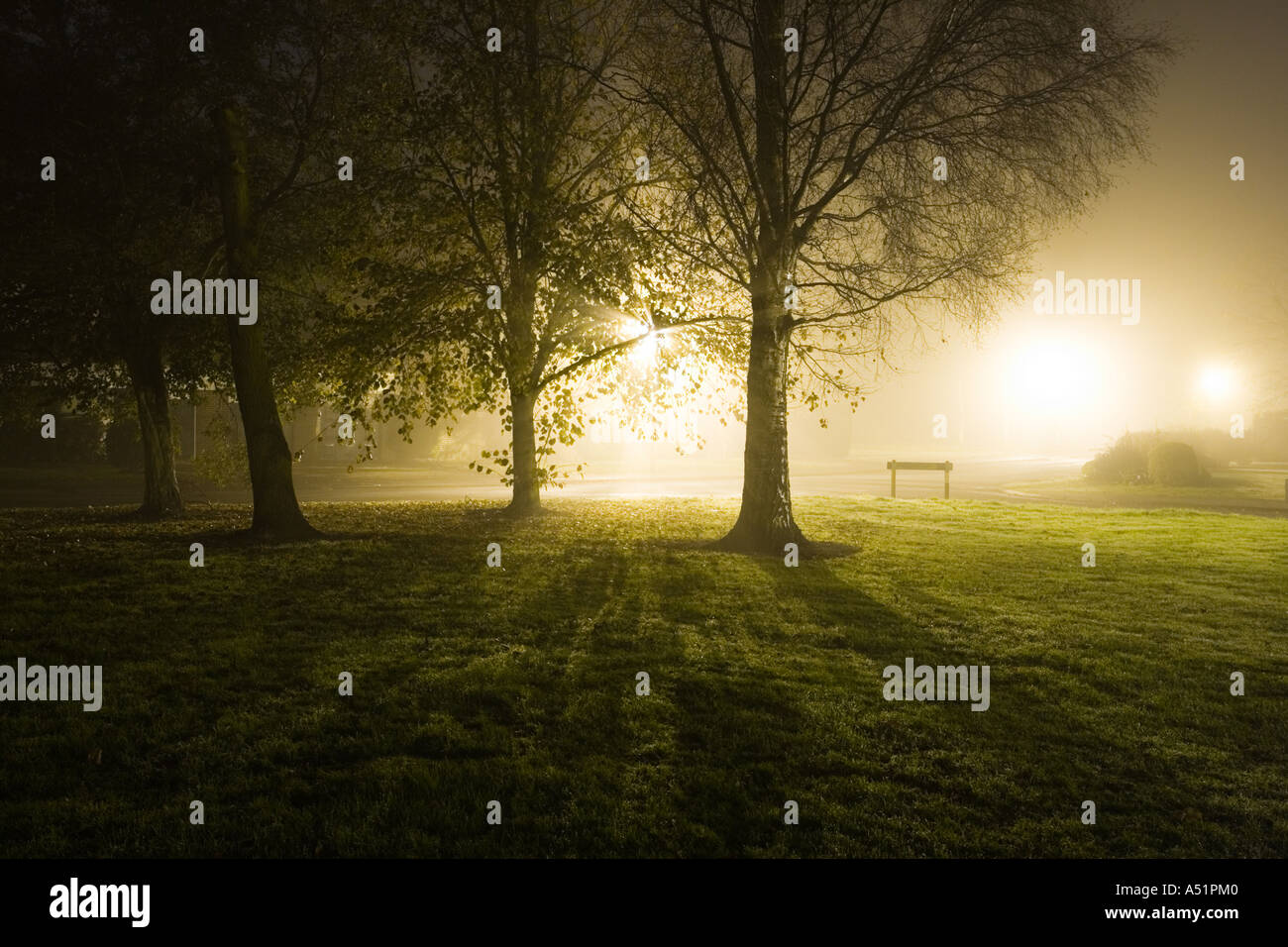 Night light mist uk village hi-res stock photography and images - Alamy
