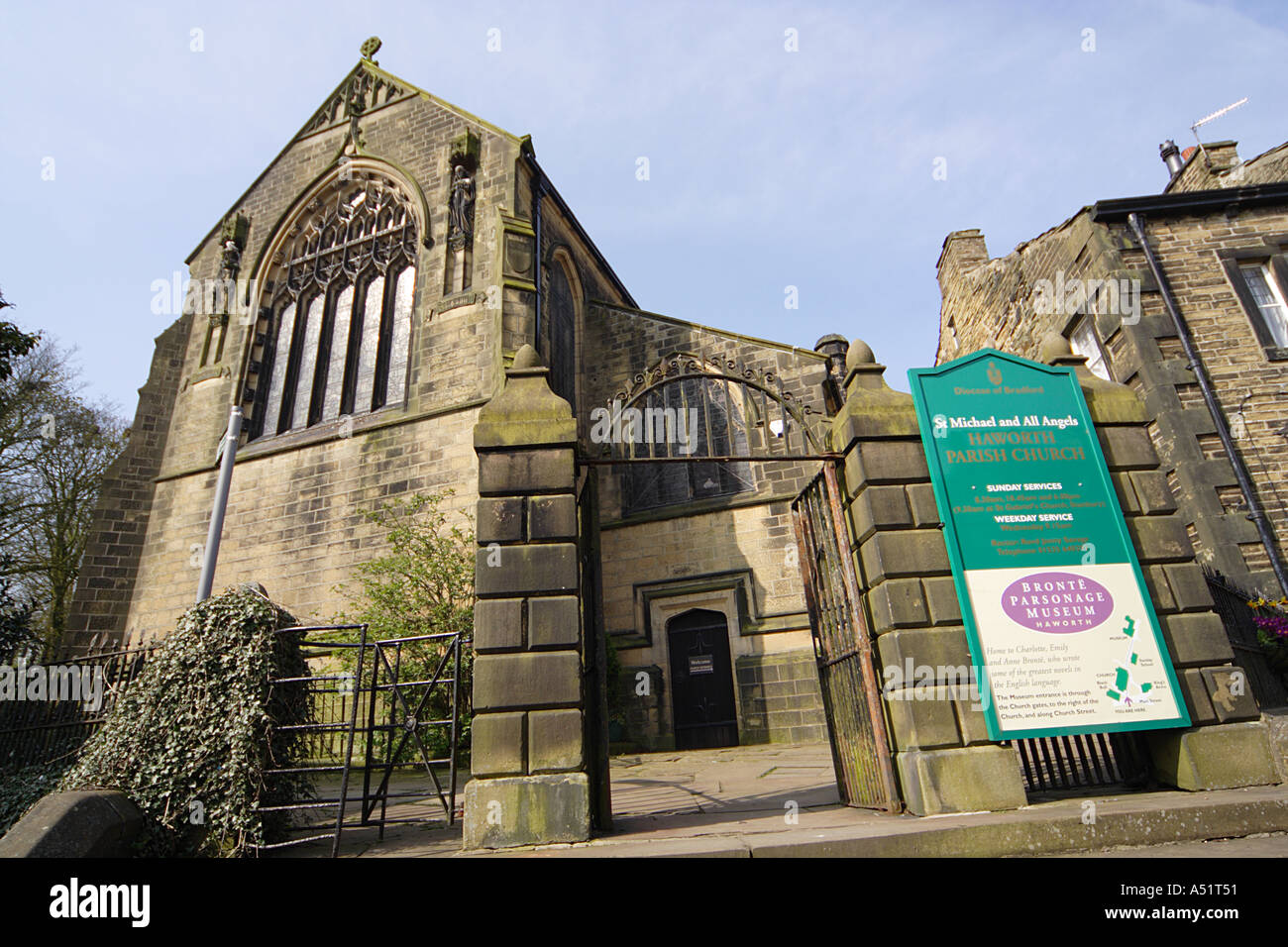 Haworth parish church hi-res stock photography and images - Alamy