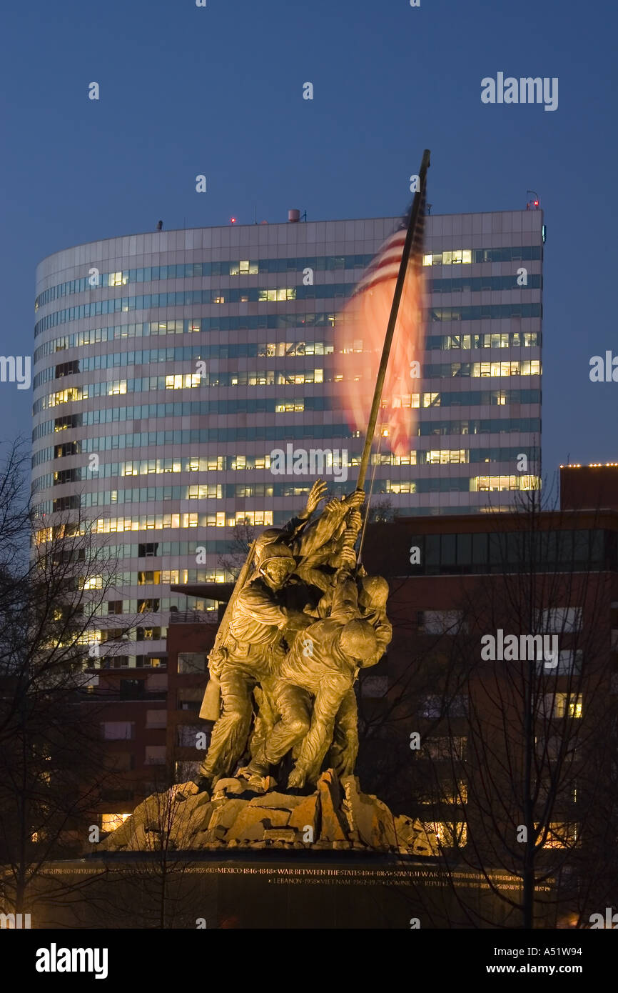 Iwo Jima Statue US Marine Corps Memorial Bronze sculpture by Felix ...