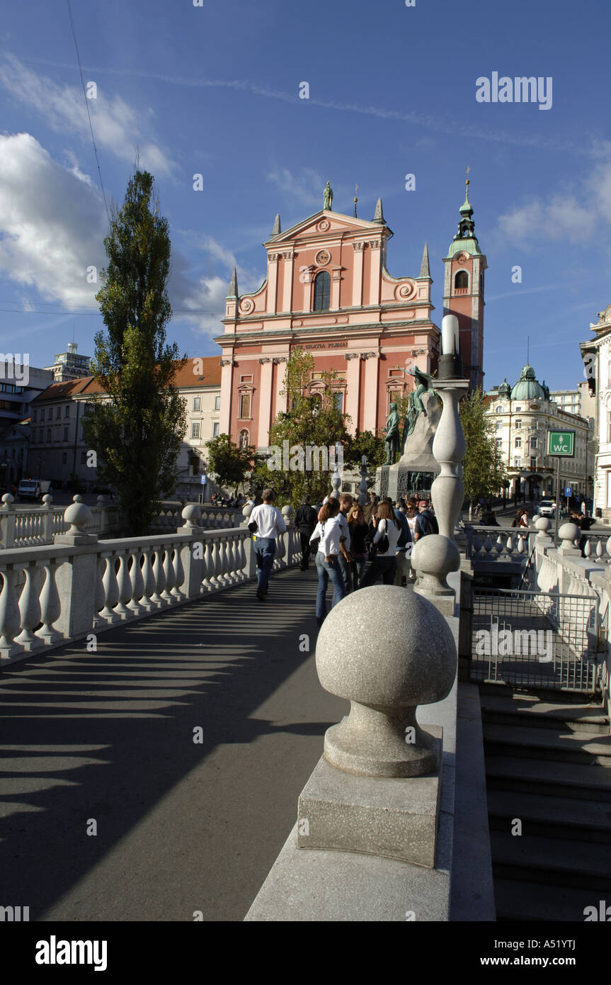 Ljubljana, Tromostovje (Three Bridges, Plecnik), in background ...