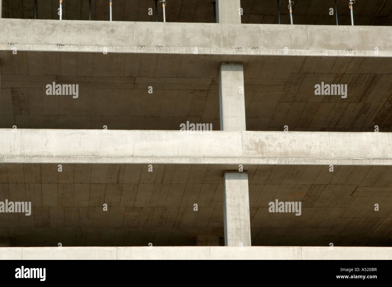 Shell of a building hi-res stock photography and images - Alamy