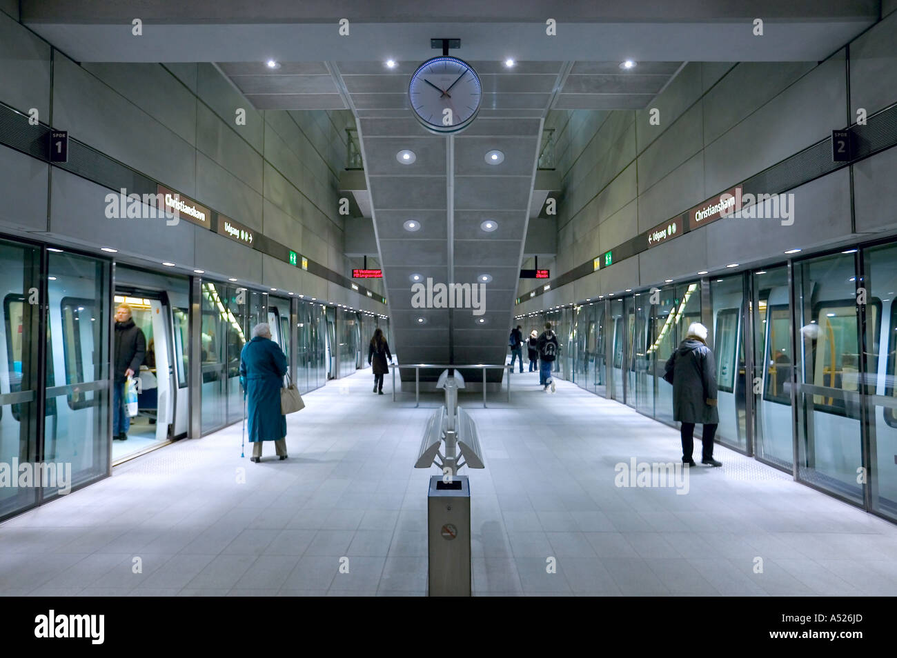 Transportable traffic lights hi-res stock photography and images - Alamy