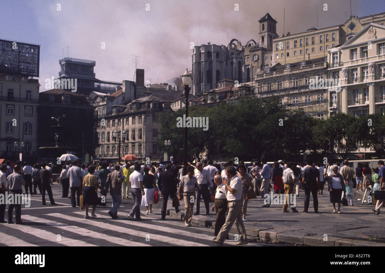Chiado fire 1988 hi-res stock photography and images - Alamy