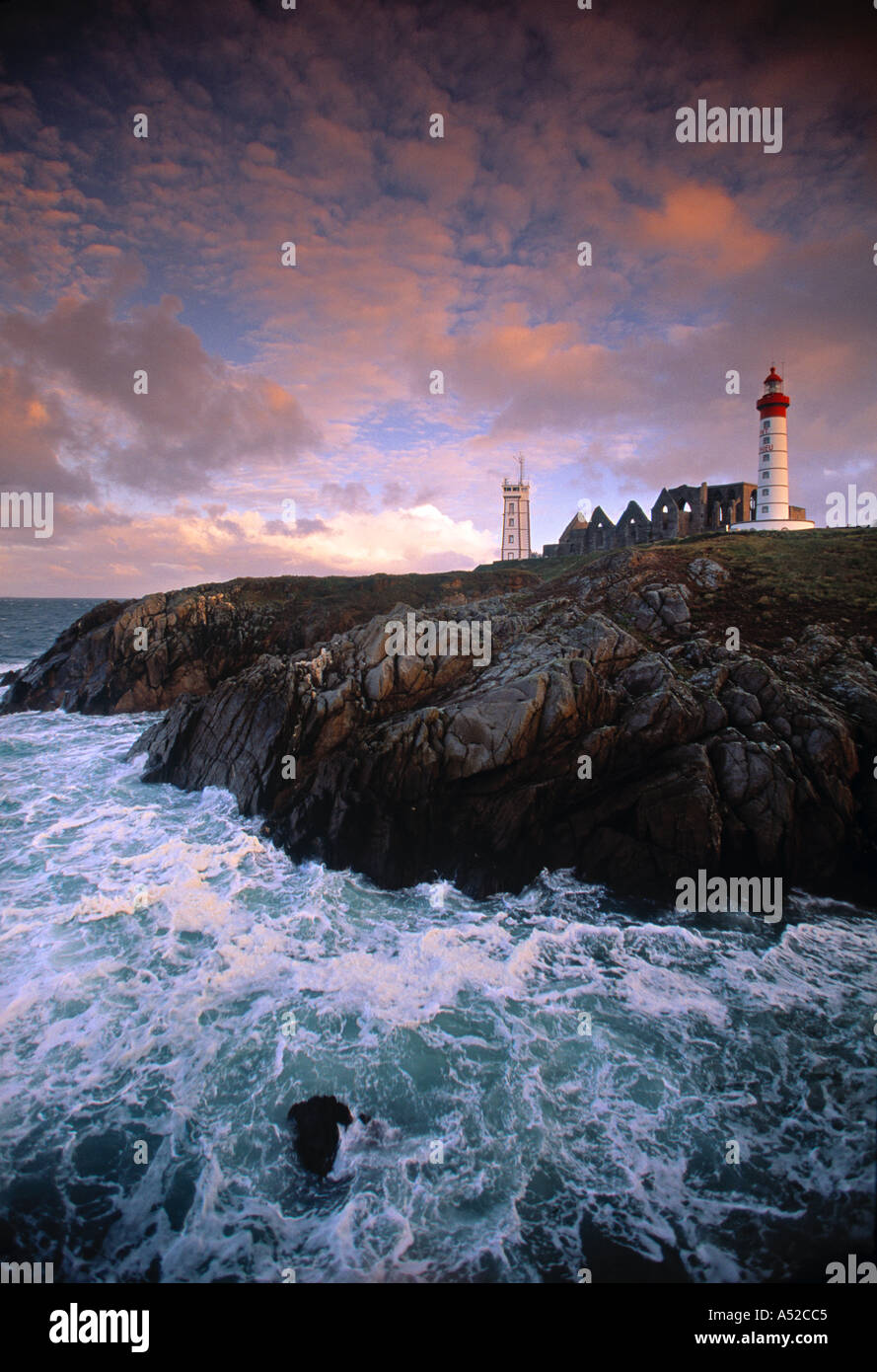 Lighthouse, Pointe de St-Mathieu, Brittany, France Stock Photo - Alamy