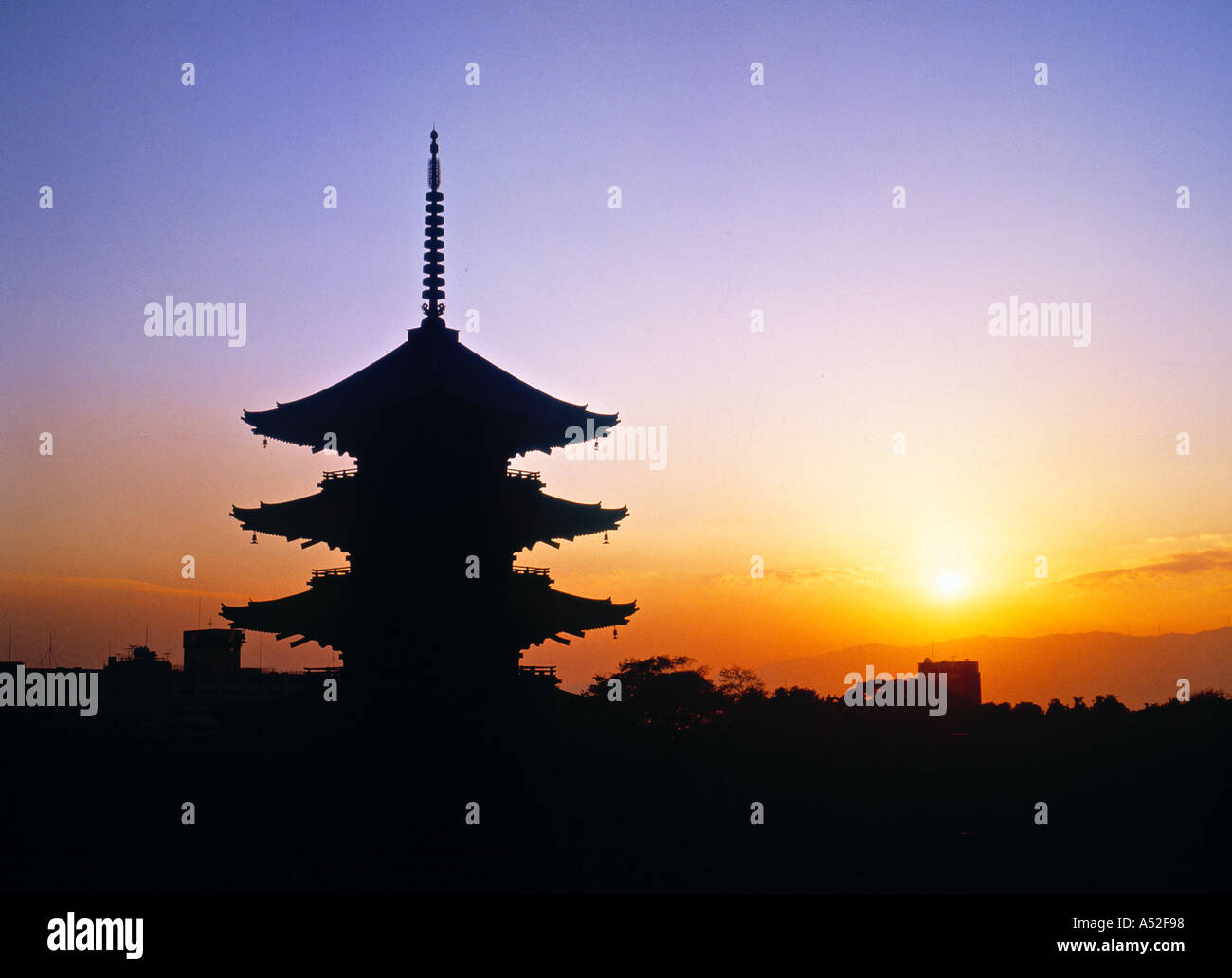 Toji temple hi-res stock photography and images - Alamy