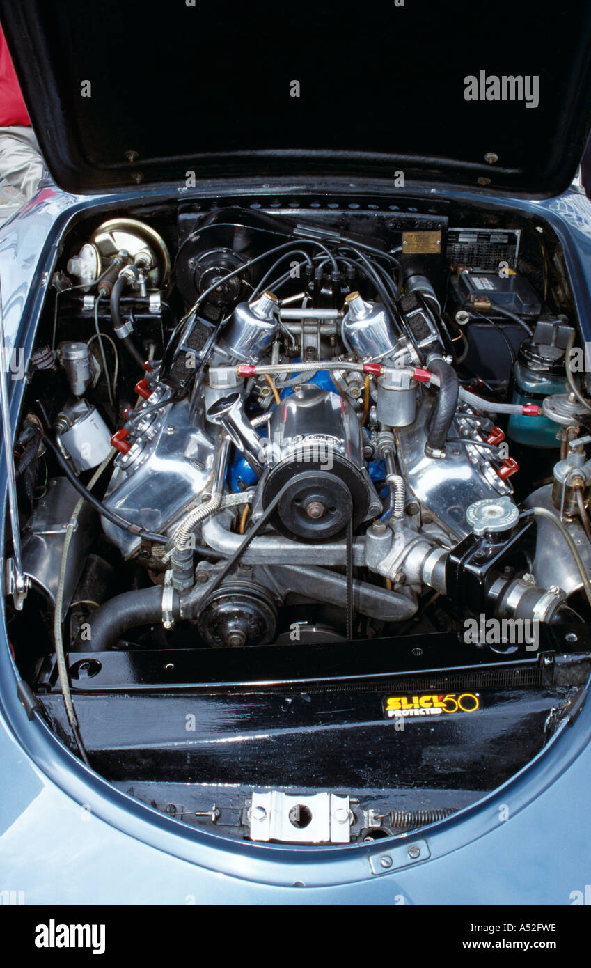 Engine 1964 daimler sp250 dart hi-res stock photography and images - Alamy