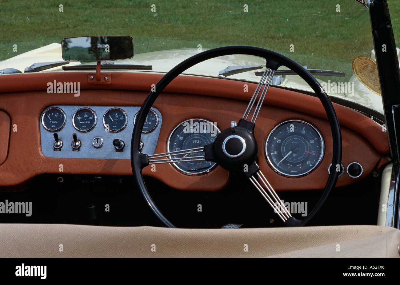 Daimler dart dashboard hi-res stock photography and images - Alamy