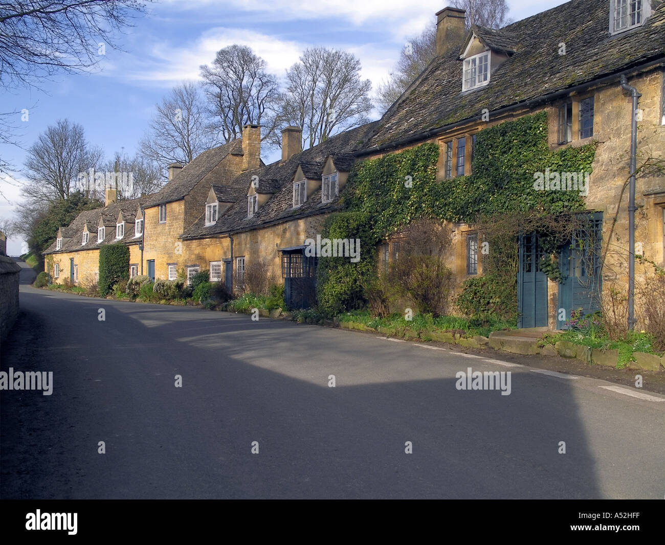 england gloucestershire the cotswolds snowshill village Stock Photo - Alamy