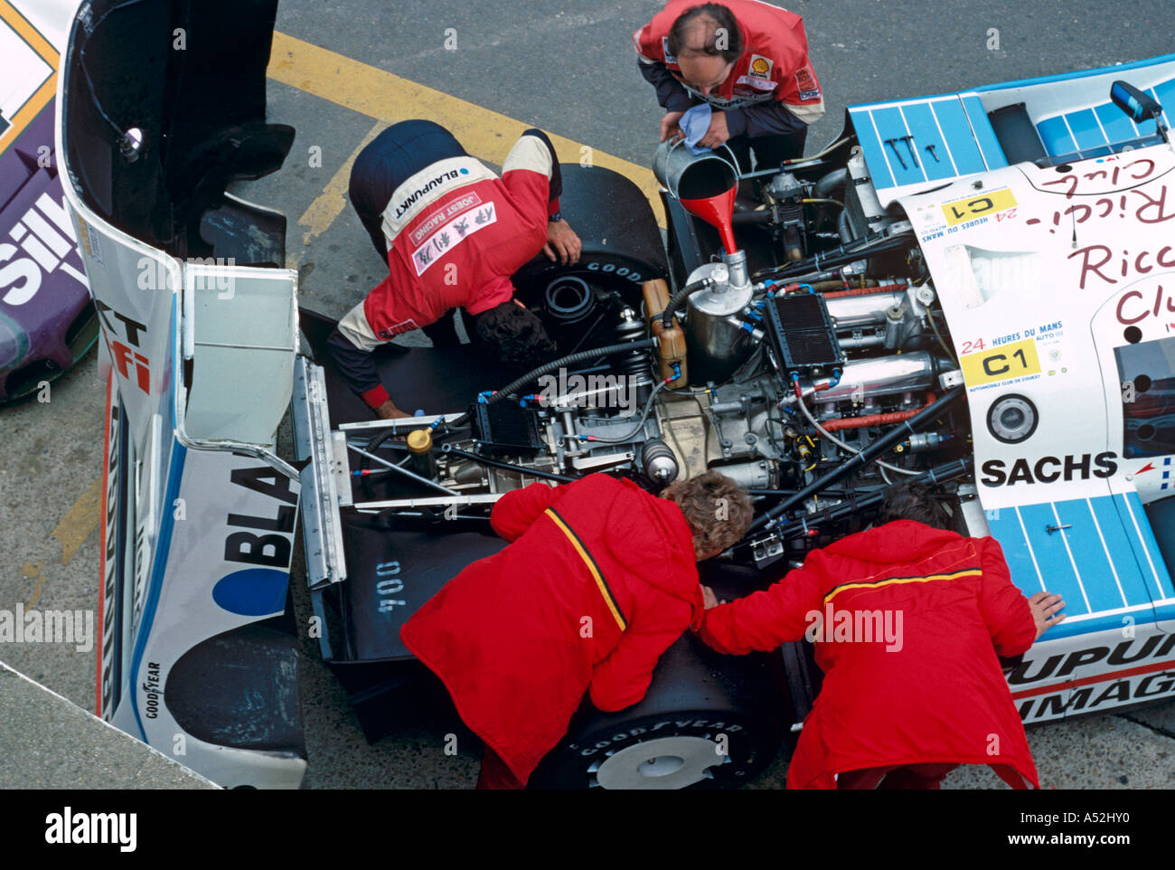 Porsche 962C. Team Joest Racing. Drivers Henri Pescarolo Jean-Louis ...