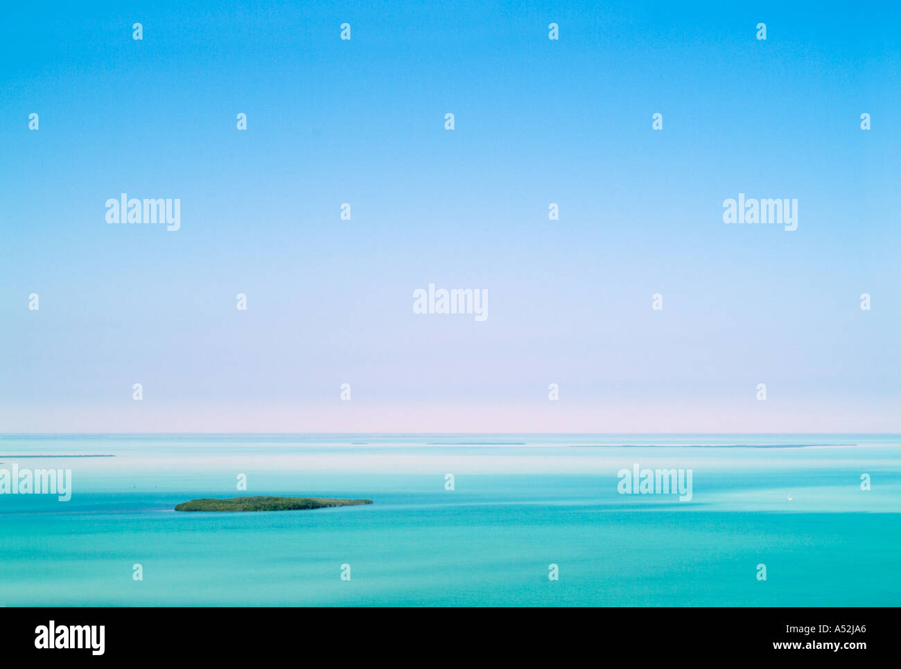 tropical waters and islands of the Florida Keys Stock Photo - Alamy