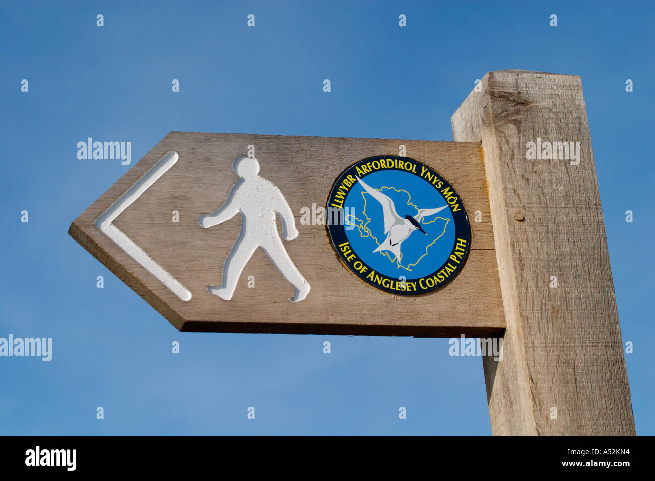 Isle of Anglesey Coastal Path Sign, North Wales Stock Photo - Alamy