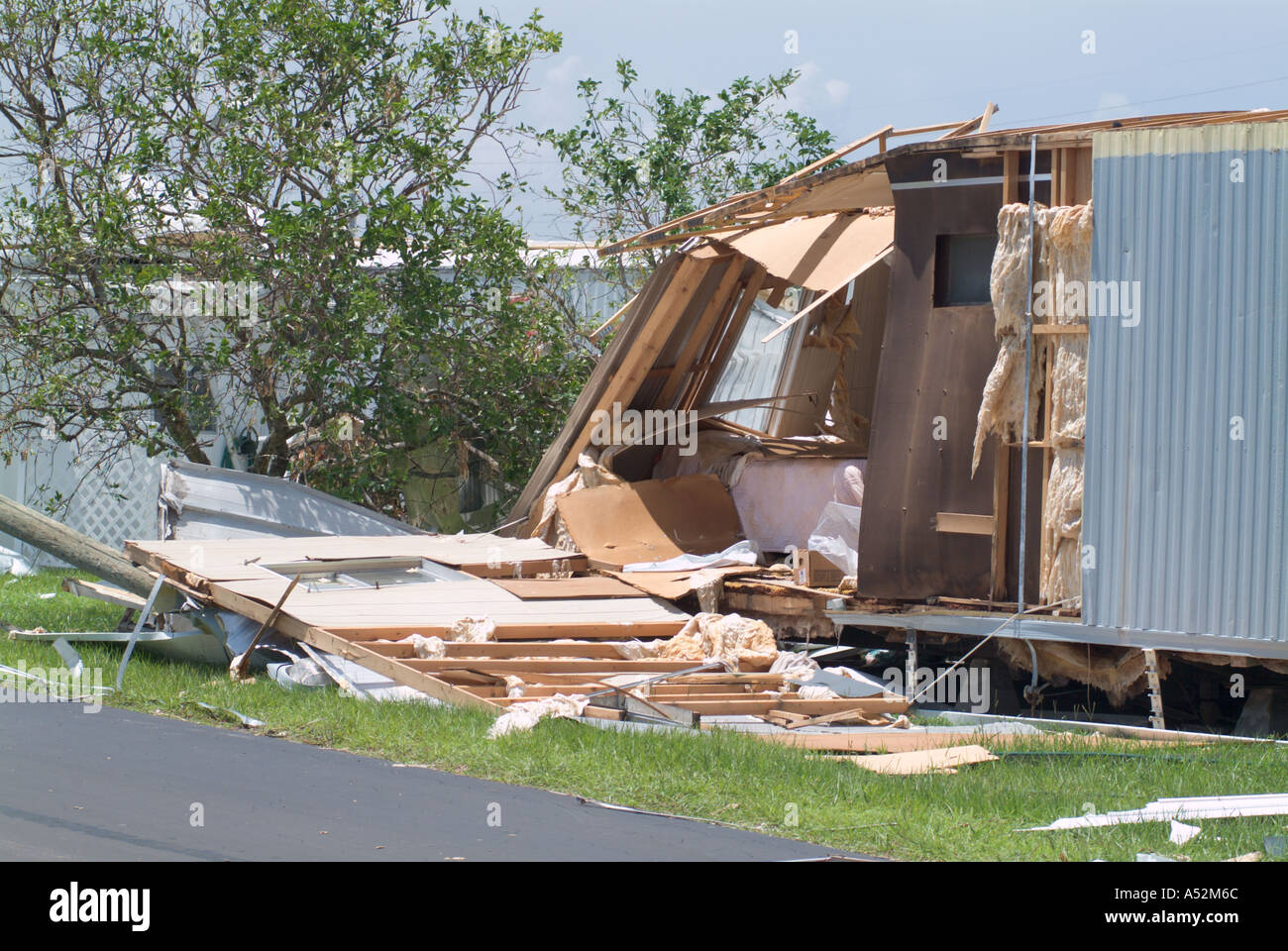 Hurricane Charlie damage Punta Gorda Florida mobile home park trailer ...