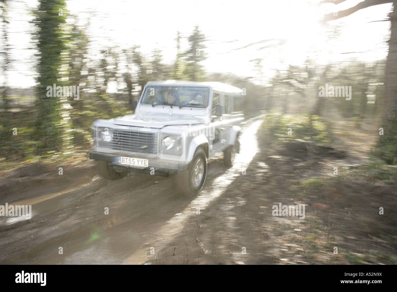 Land rover factory solihull hi-res stock photography and images - Alamy